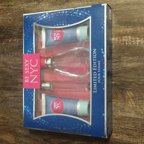 Be Sexy Nyc Other New Be Sexy Nyc Limited Edition Perfume T Set